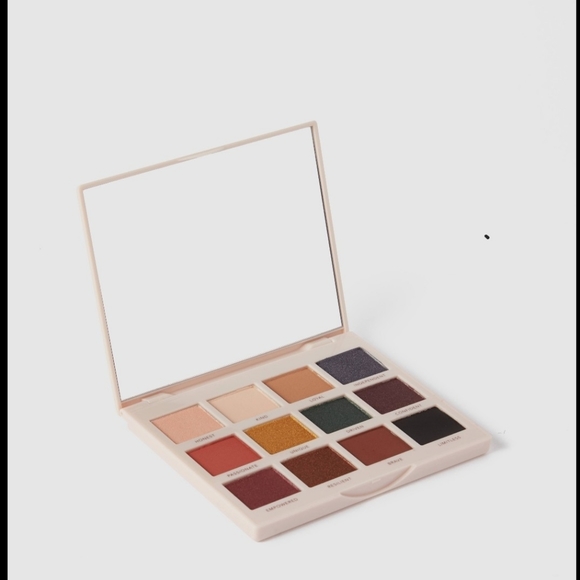 Persona | Makeup | Persona Identity 2 | Poshmark